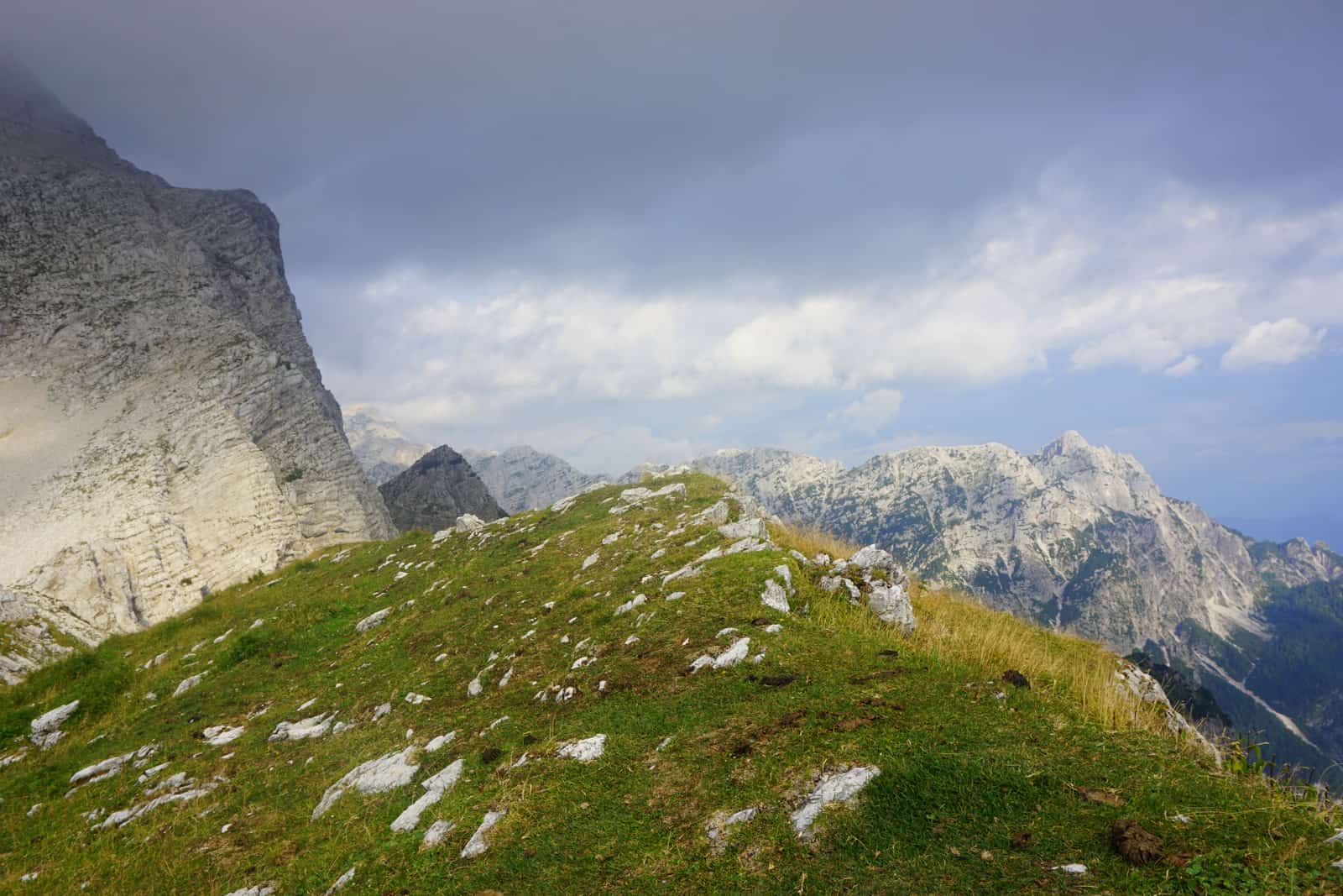 Šitna Glava • Erjavčeva koča na prelazu Vršič pri Kranjski Gori